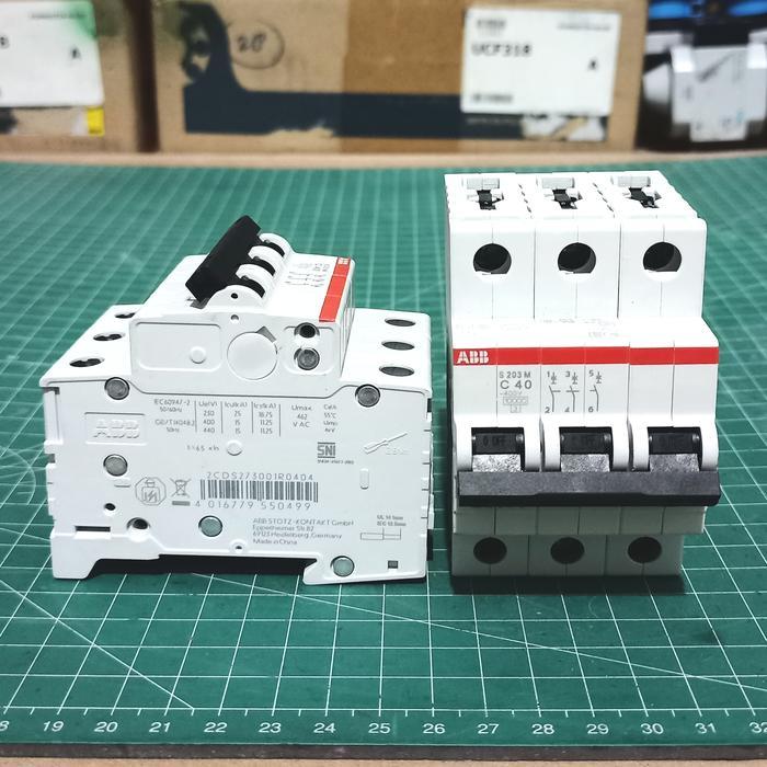 Jual MCB ABB S203M C40 3P 10kA / ABB S 203M 3 Phase 40A 10kA Original SNI | Shopee Indonesia