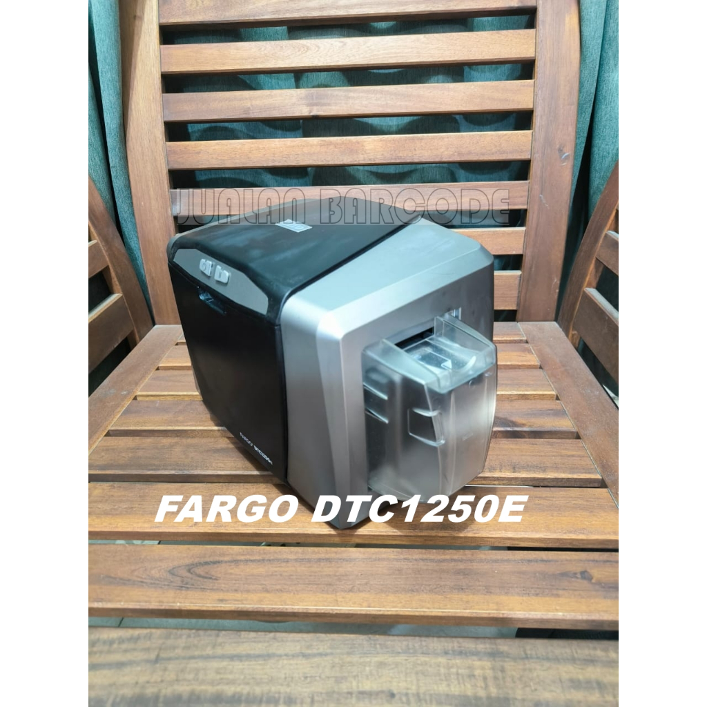 Jual PRINTER IDCARD FARGO DTC1250E - DTC 1250E SECOND BERGANSI | Shopee ...