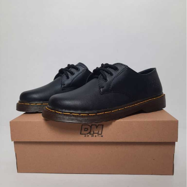Jual FREE BOX SEPATU DM MATIIN DOKMAR PENDEK 3HOLE DOCKMART UK 39-44 ...