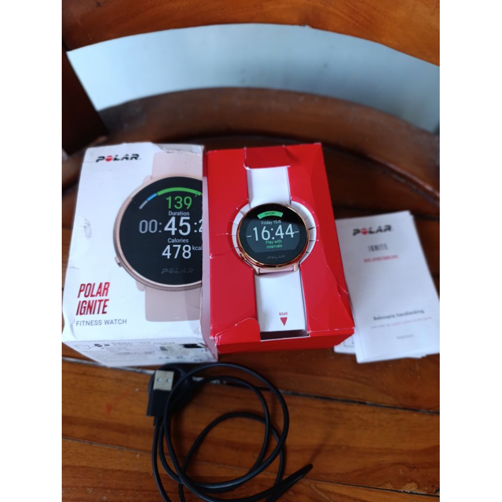 Jual Smartwatch Touchscreen GPS Heart rate POLAR IGNITE Fullset Normal ...