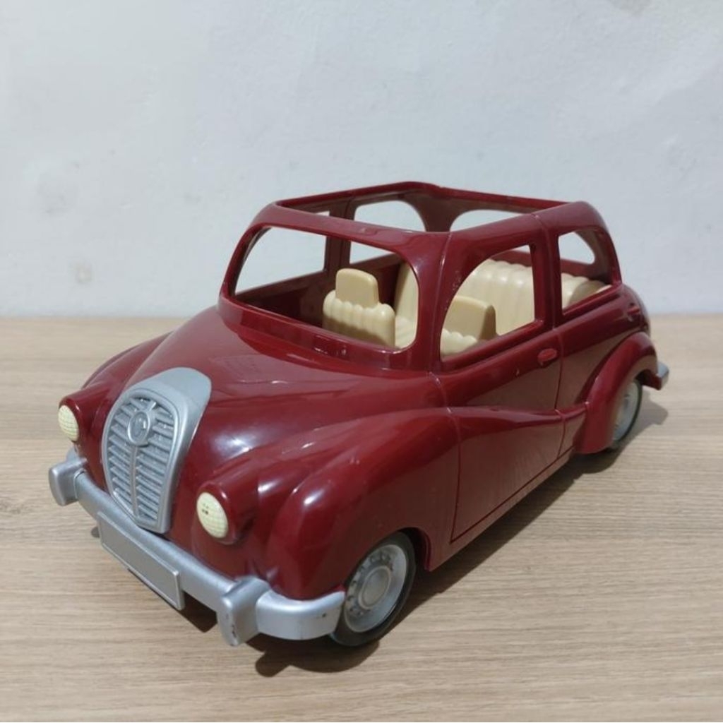 Jual Sylvanian Families Original - Family Red Saloon Car Preloved ...