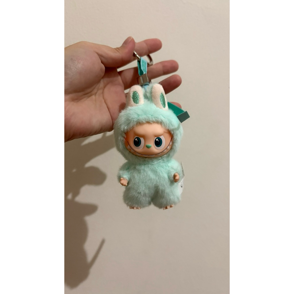 Jual Ready Labubu Pin For Love Selected / Labubu V4 / Inisial i | Shopee Indonesia