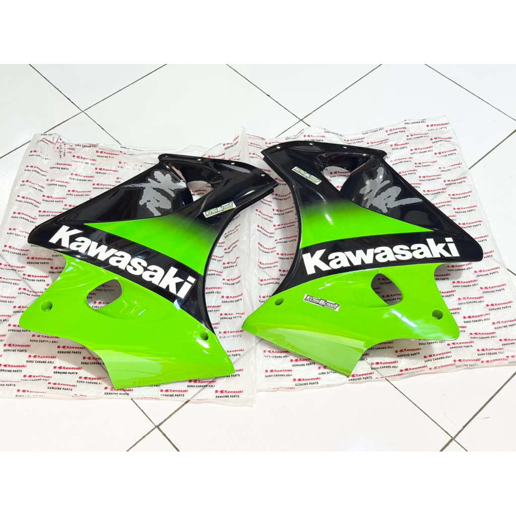 Jual SEPASANG COVER BODY BODI FAIRING BAWAH DEPAN ASSY SET STRIPING ...