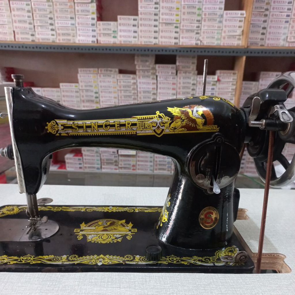 Jual mesin jahit Hitam SECOND | Shopee Indonesia