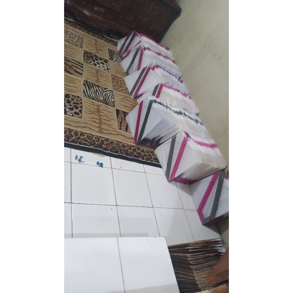 Jual layangan aduan kertas putih pulasan rapih uk54 | Shopee Indonesia