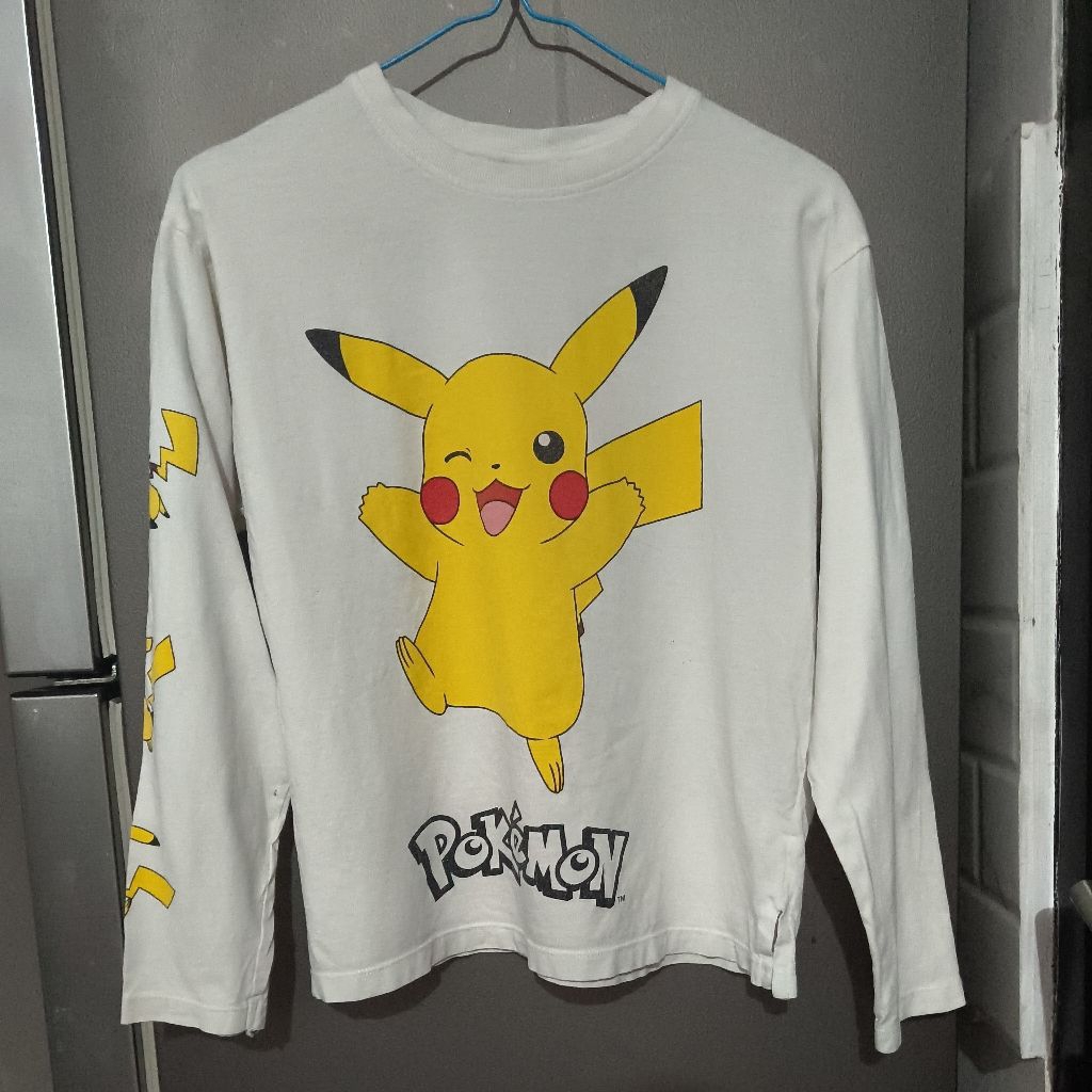 Jual kaos lengan panjang Zara x pokemon usia 11-12 tahun preloved ...