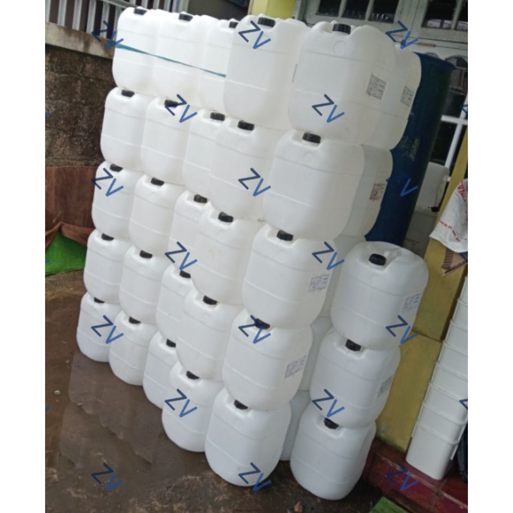 Jual Jerigen 20 liter Bekas model Kapsul / Teng ex Sabun | Shopee Indonesia