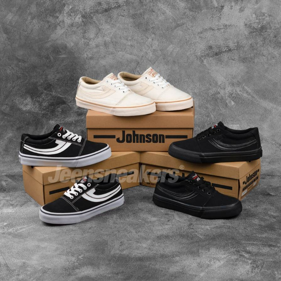 Jual Sepatu Sneakers Johnson Andromeda Original Hitam Milky Low ...