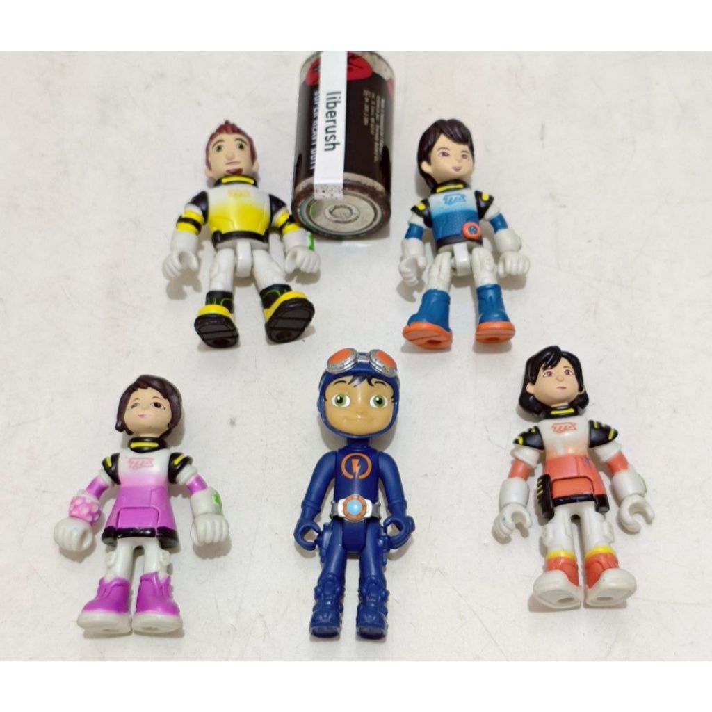 Jual Set sml rusty rivets shark diver , miles from the tomorrowland leo ...