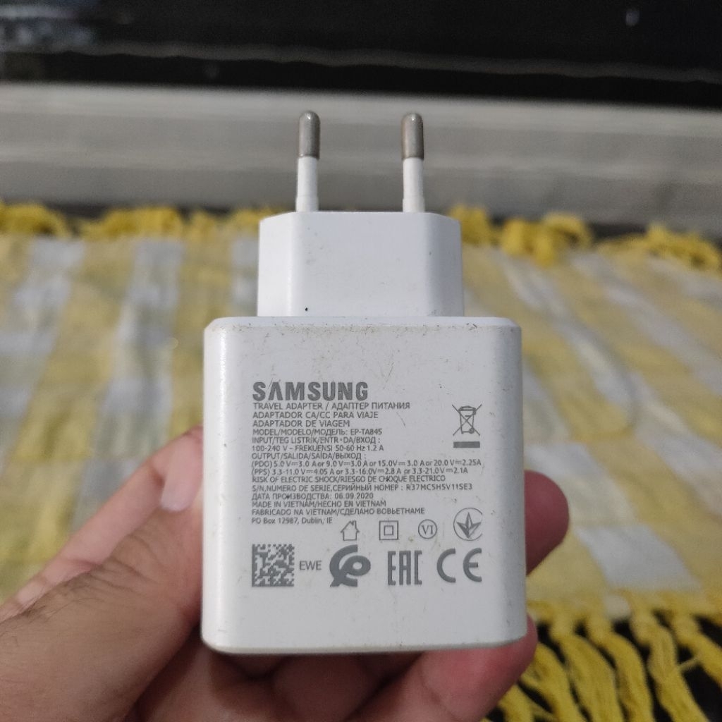 Jual Adaptor Samsung 45 watt original kondisi second ( harga promo ...