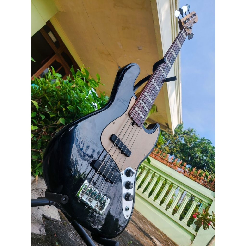 Jual Bass Elektrik Fender Jazzbass Senar 5 | Shopee Indonesia