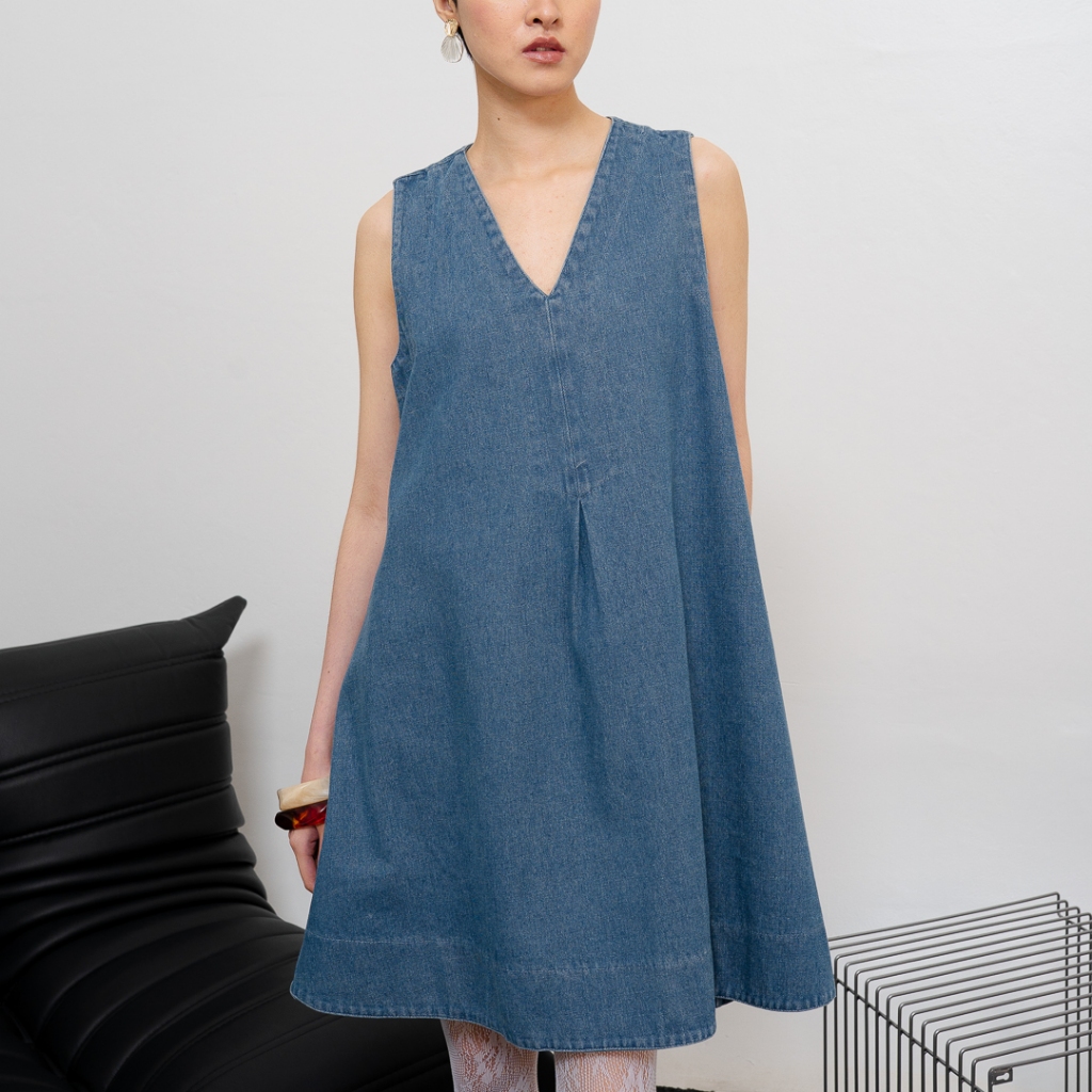 Jual This Is April Gaun Wanita Jeans Mini Tanpa Lengan Madeline Dress ...