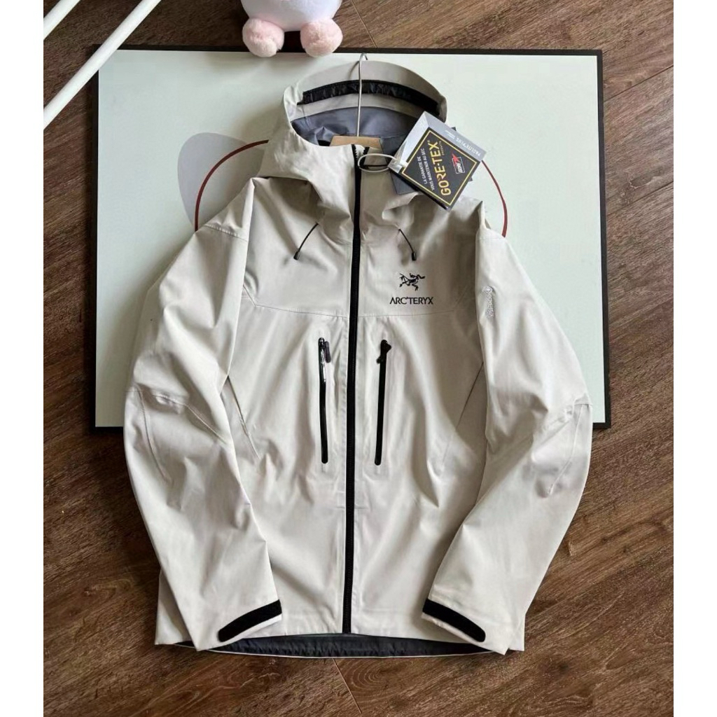 Jual jaket arcteryx gorpcore alpha sv outdor jacket water repellent ...