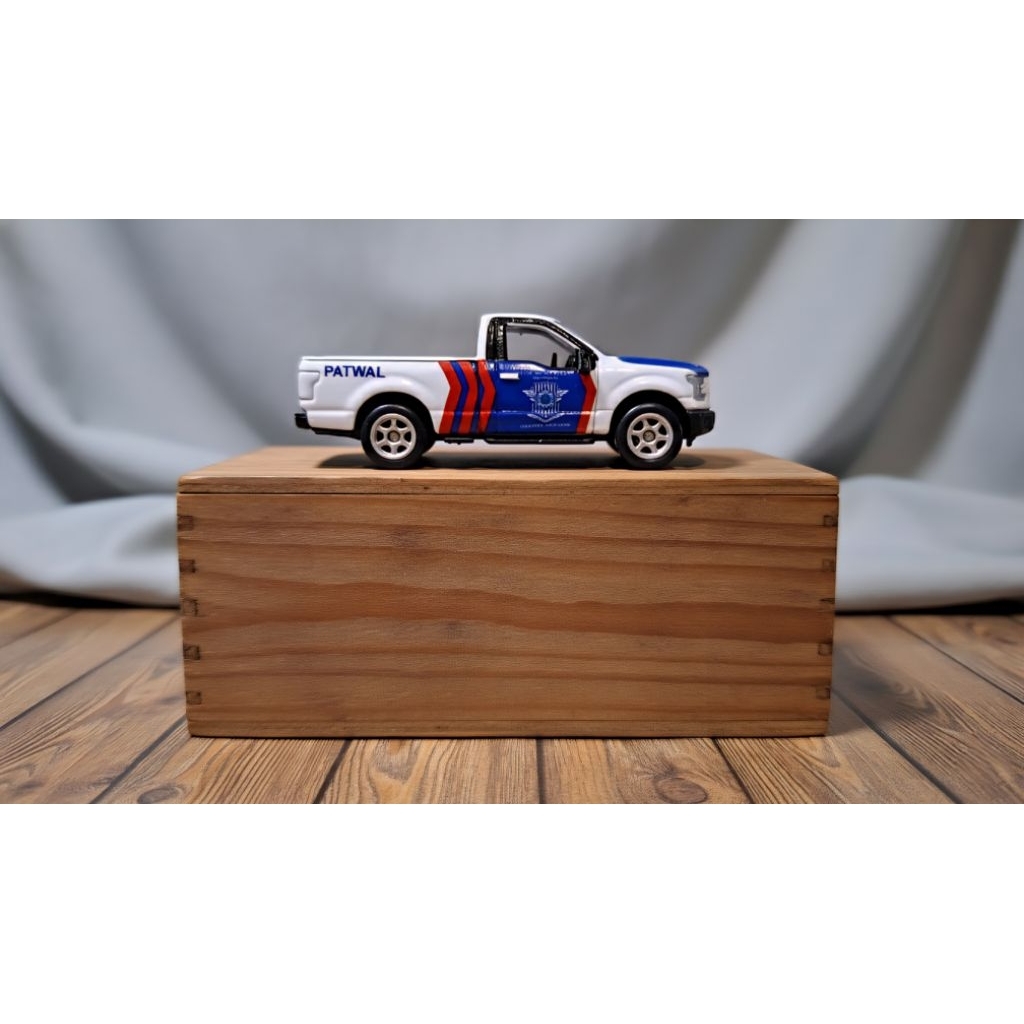 Jual Diecast custom Ford F150 loose | Shopee Indonesia