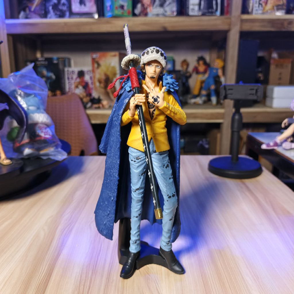 Jual [Original] Action figure One Piece Trafalgar Law King of Artist ...