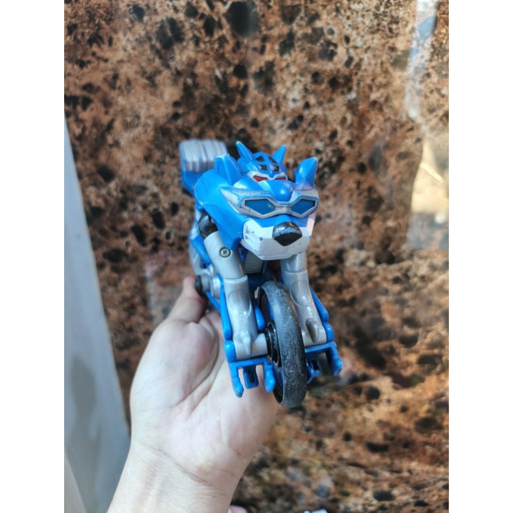 Jual motor figure power ranger jungle furry wolf ranger | Shopee Indonesia