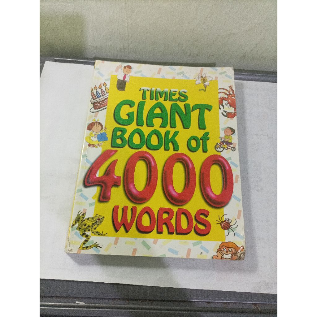 Jual buku import times Giant book of 4000 Words | Shopee Indonesia