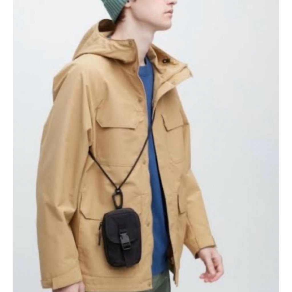 Jual Uniqlo Utility Neck Pouch - Hitam | Shopee Indonesia