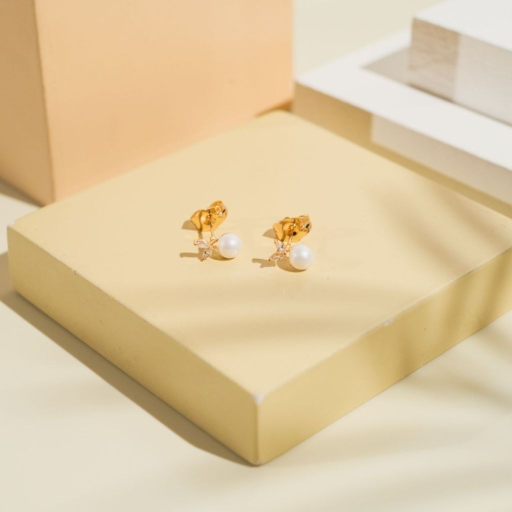 Jual NAIA STUD EARRING (GOLD PLATED) / Anting tusuk pentol tindik ...