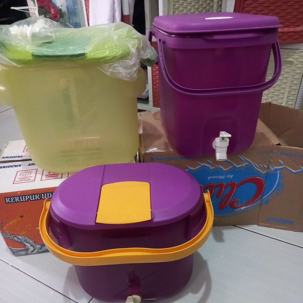 Jual Water Dispenser Tupperware 8,7L dan 10L | Shopee Indonesia