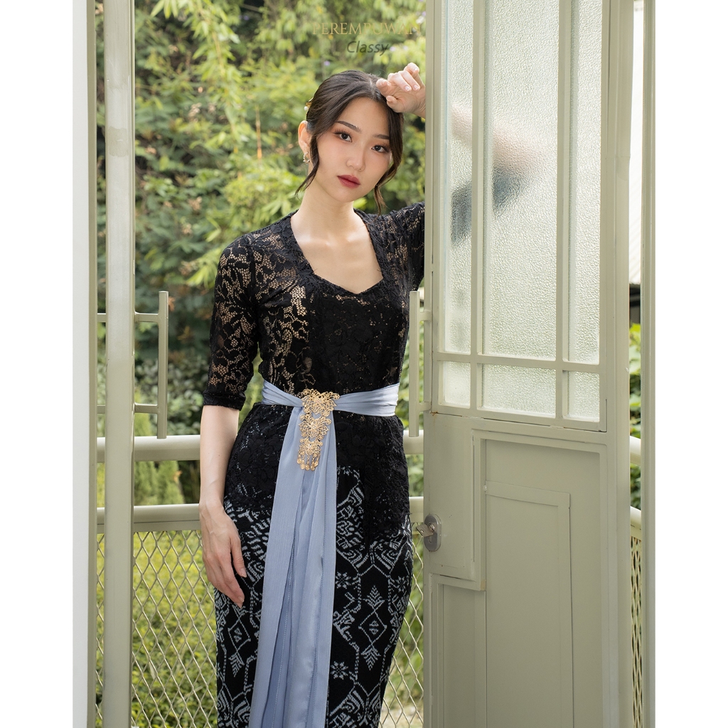 Jual PEREMPUWAN | Set Atasan Kebaya Kutu Baru Putih Brokat Bali Wisuda ...