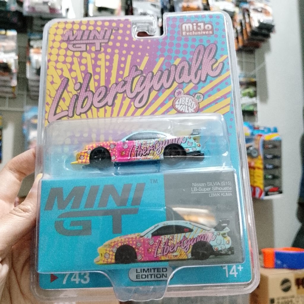 Jual Mini GT Nissan Silvia (S15) LBWK Kuma 743 | Shopee Indonesia