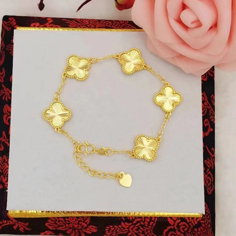 Jual Gelang Semanggi Gelang Wanita Gelang Titanium Anti Karat Anti ...