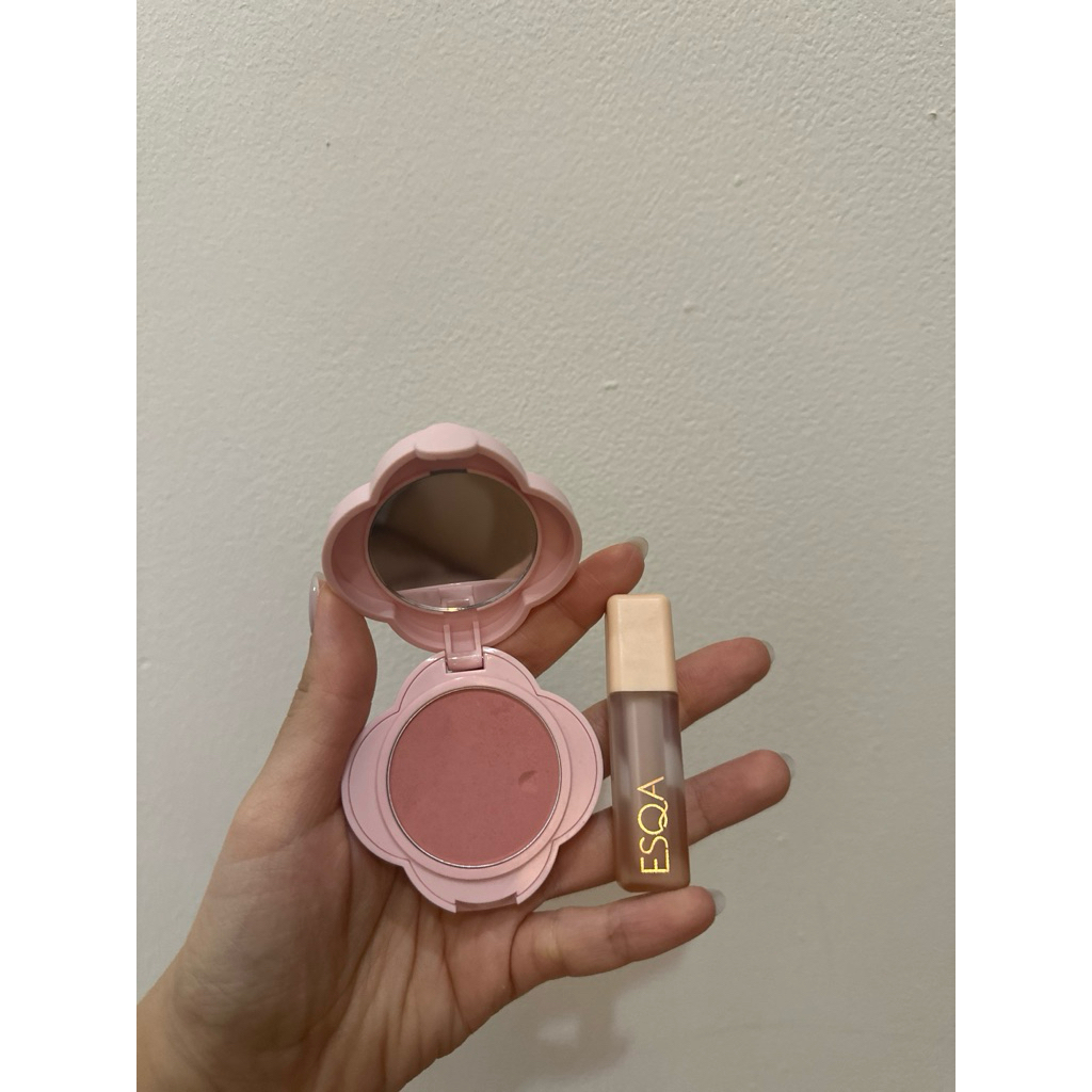 Jual preloved rose all day blush + esqa mini concealer | Shopee Indonesia