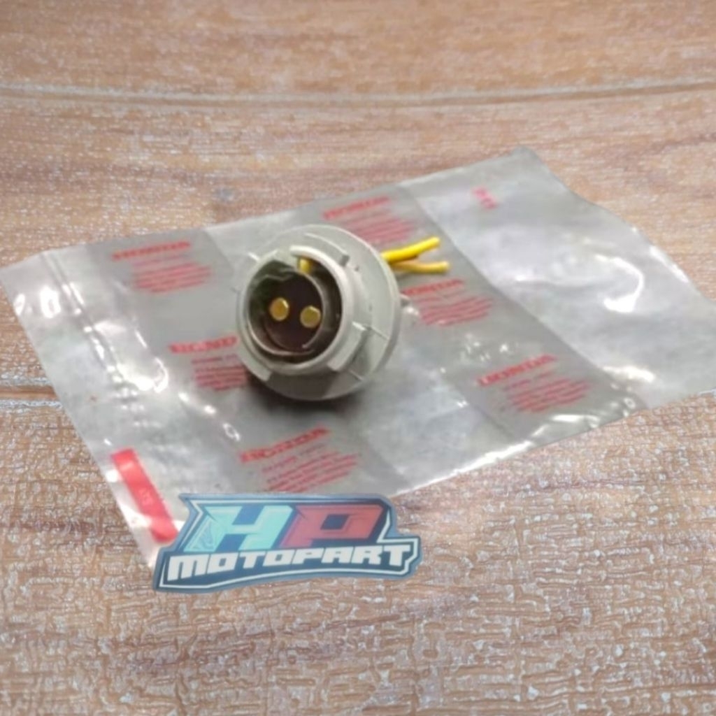 Jual FITTING STOPLAMP SOKET LAMPU BELAKANG BEAT FI DELUXE BEAT STRET ...