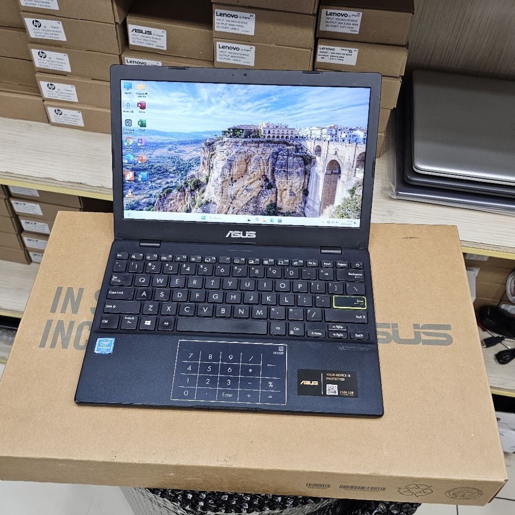 Jual Laptop Notebook Asus E210M 11inch RAM 4GB SSD 256GB Intel Celeron ...