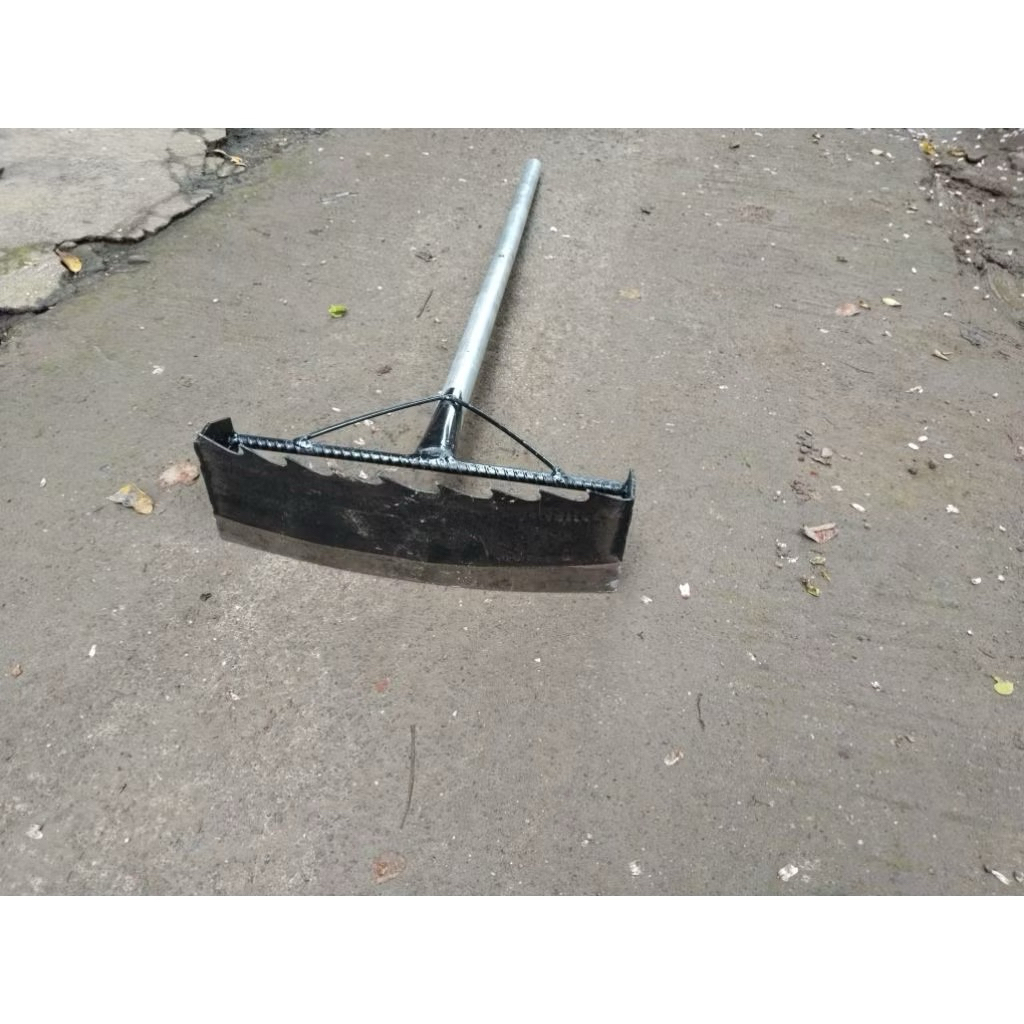 Jual Cangkul Garuk Rumput Liar Gulma Cangkul Baja Lebar 30cm | Shopee ...