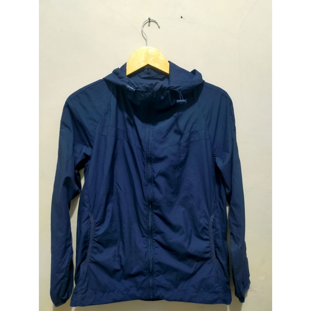 Jual Jaket Running Global Uniqlo | Shopee Indonesia