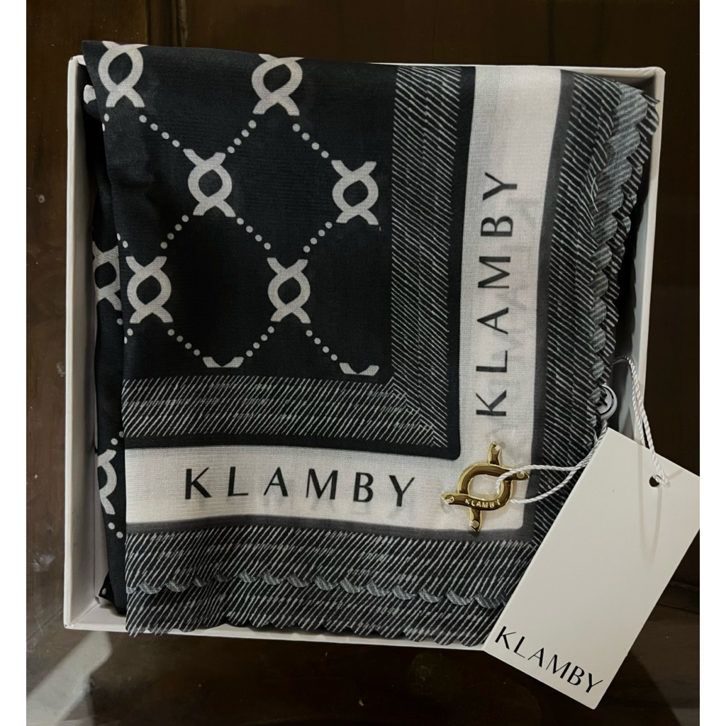 Jual Klamby - Monogram Scarf London Heron (Hitam) | Shopee Indonesia