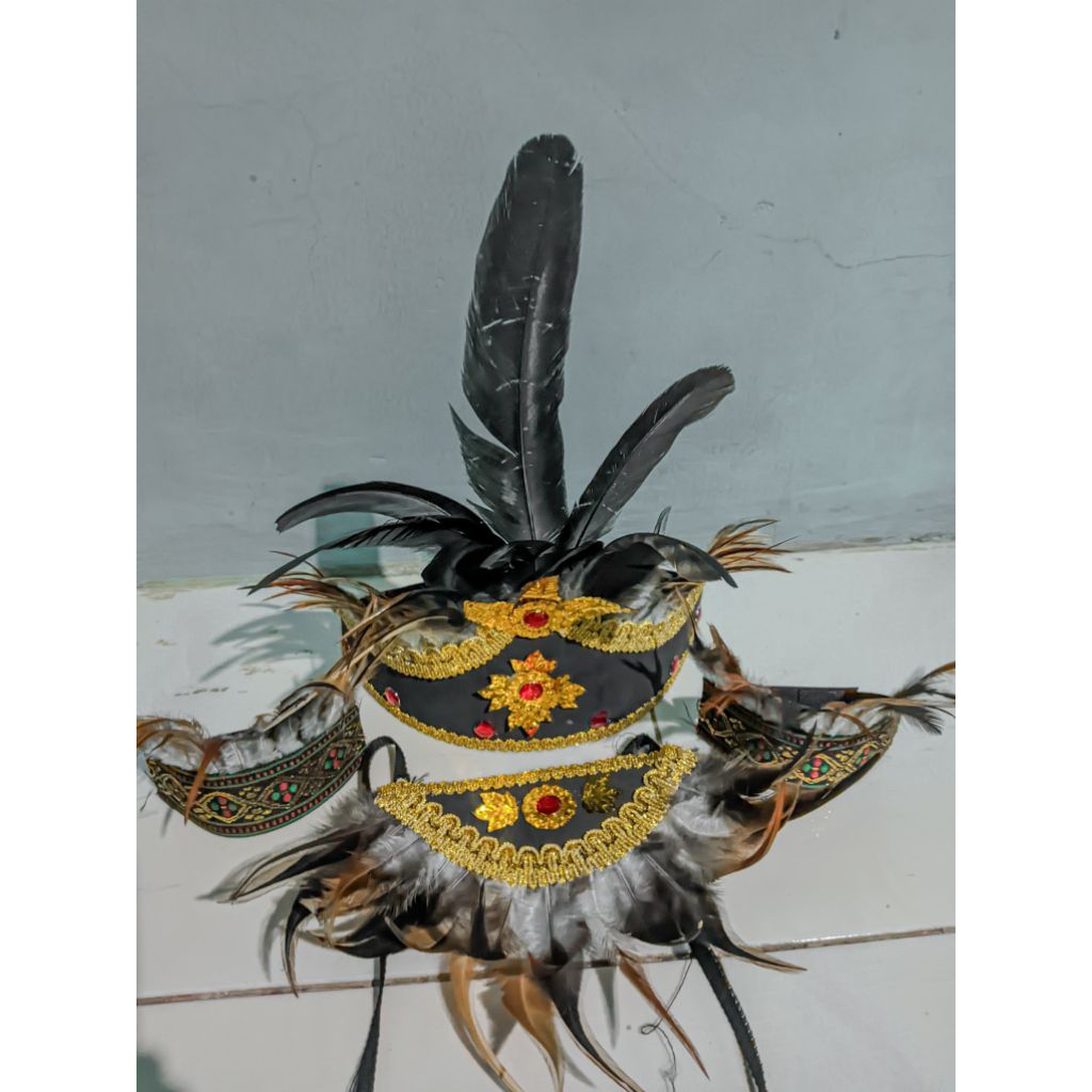 Jual mahkota adat dayak Kalimantan satu set untuk semua acara | Shopee ...