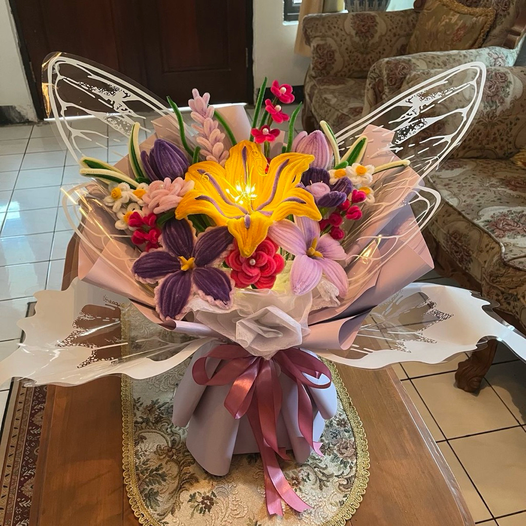 Jual BOUQUET KAWATBULU BUKET BUNGA TANGLED RAPUNZEL BUTTERFLY GIFT ...