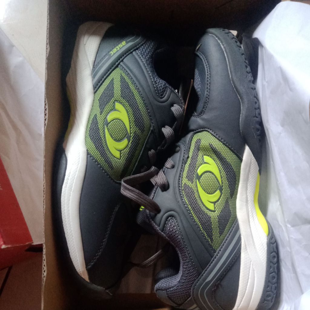 Jual SALE ASTEC EVOLIS 3 BADMINTON READY SIZE 41 ORIGINAL 100% BNIB ...