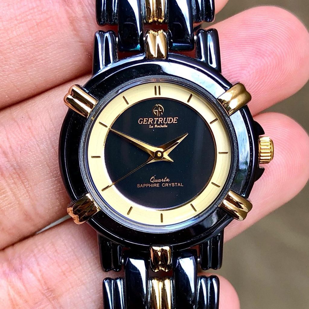 Jual Getrude La Rochelle Quartz Sapphire Crystal | Shopee Indonesia