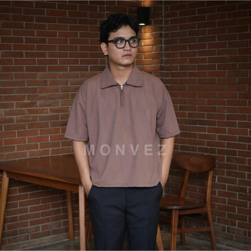 Jual MONVEZ.ID Zuma Zipper Boxy Polo Shirt | Kaos Polo Knit Pria ...