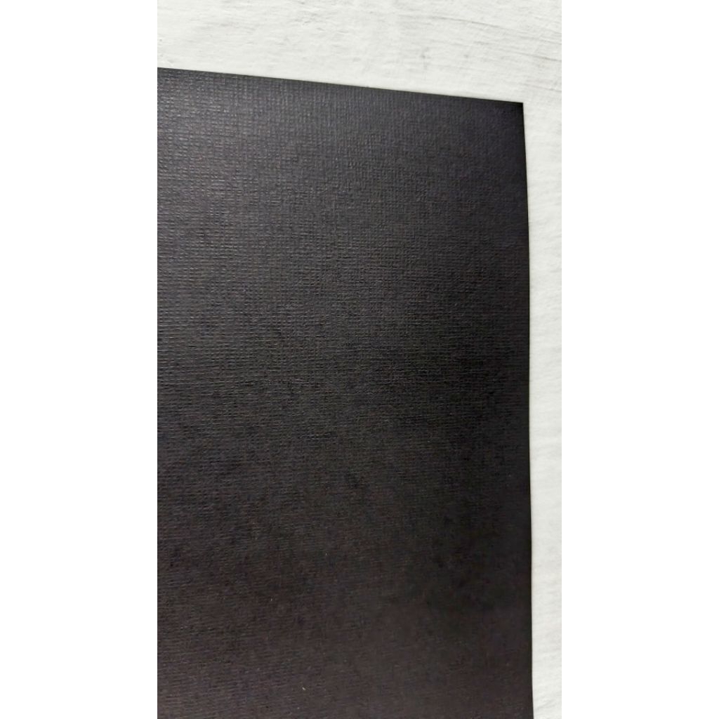 Jual kertas Linen ukuran A4 hitam 200grm/per 20 lembar | Shopee Indonesia