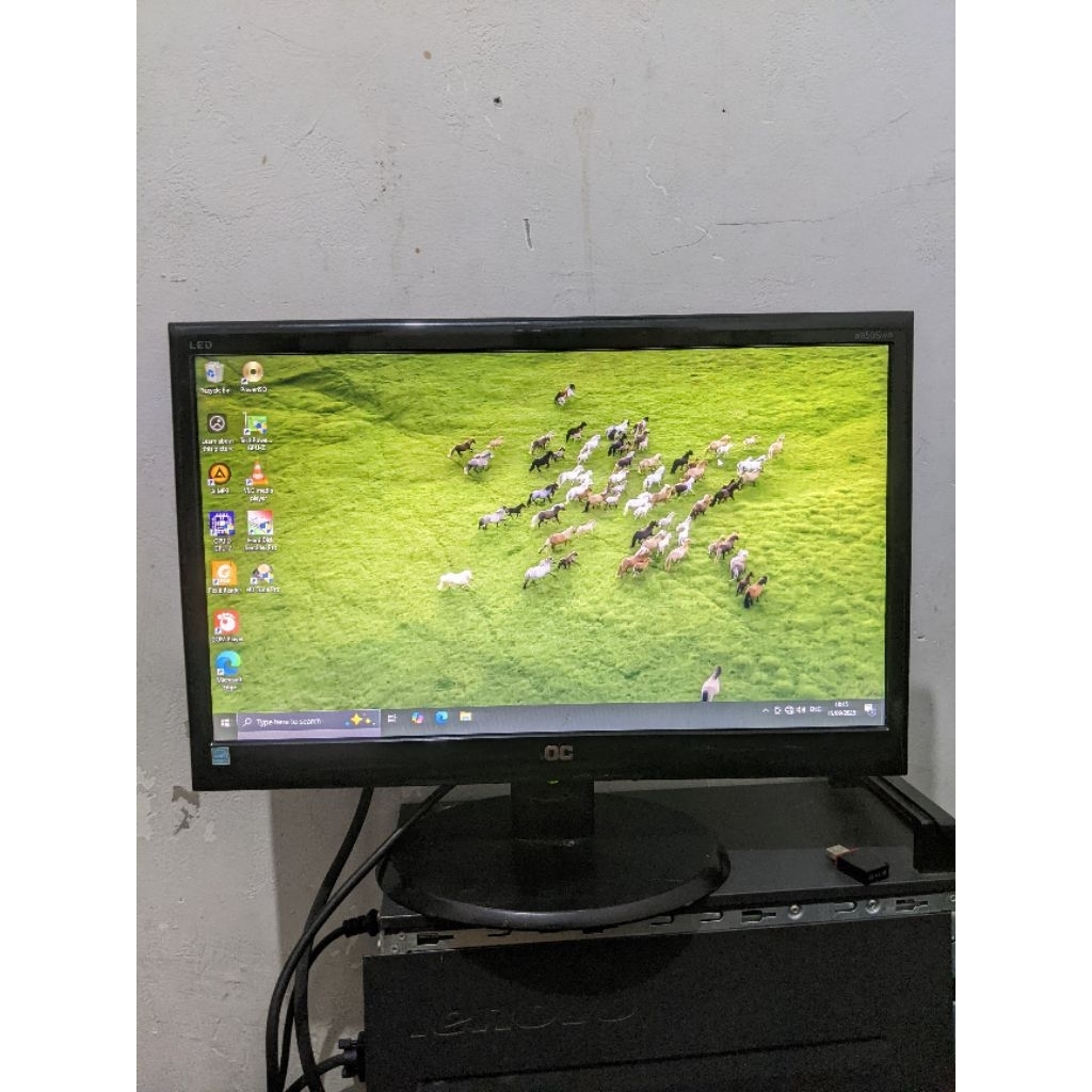 Jual Monitor LCD AOC 19 inch ADA MINUS | Shopee Indonesia