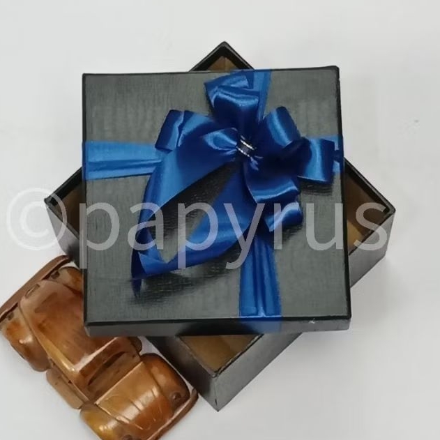 Jual PAPYRUS 15x15 Tinggi 5cm Kotak Kado Gift Box Hardbox Hampers ...