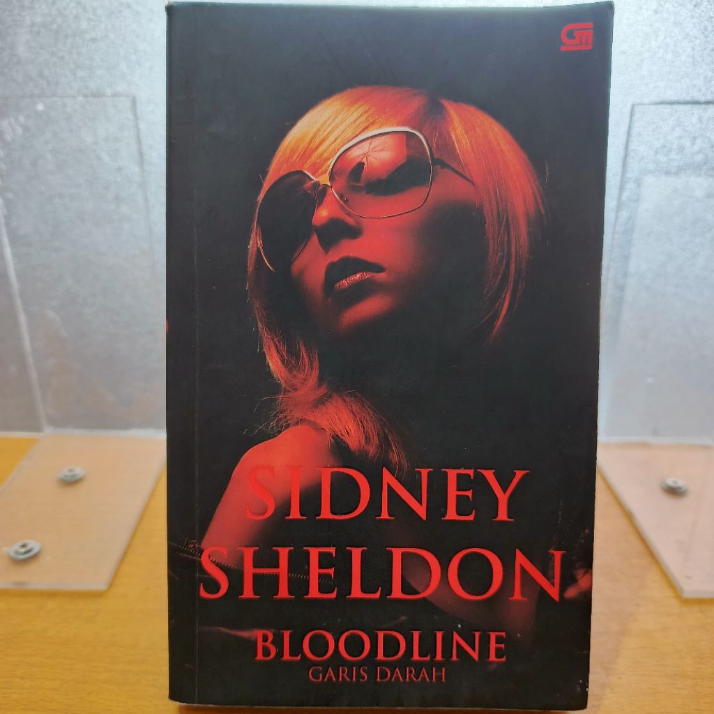 Jual Buku BloodLine - Garis Darah - Sidney Sheldon - Novel Gramedia ...