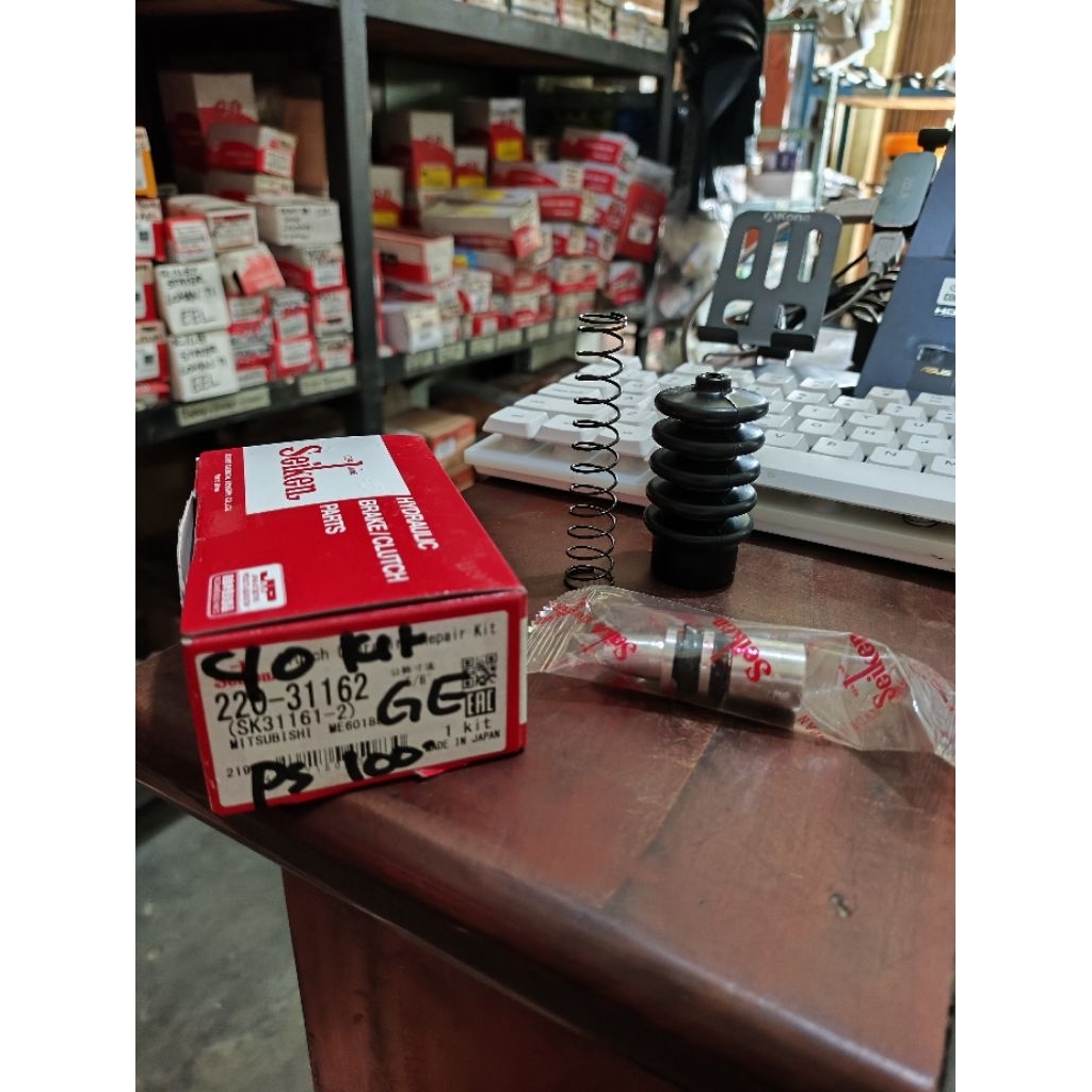 Jual REPAIR KIT MASTER KOPLING BAWAH COLT DIESEL PS100 SK31161-2 SEIKEN ...