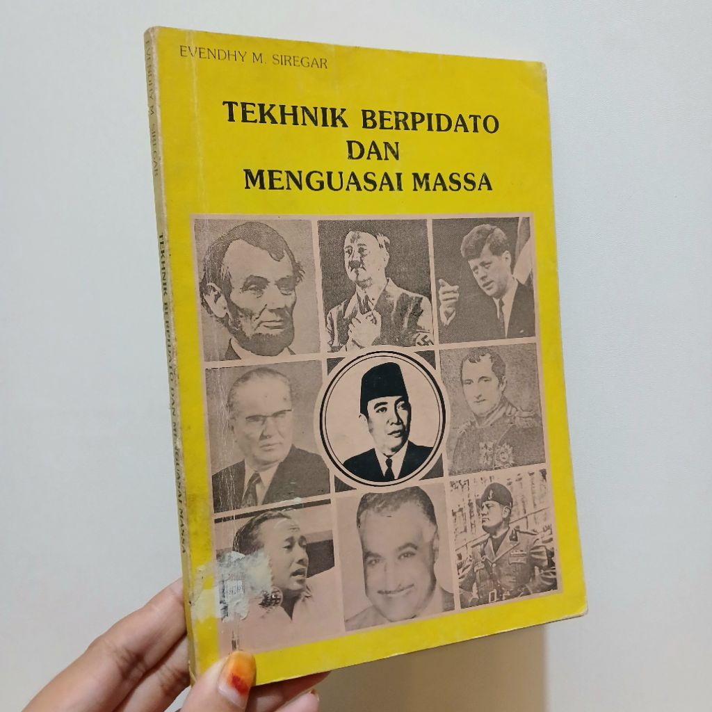 Jual Tekhnik Berpidato Dan Menguasai Massa | Evendhy M.Siregar | Shopee ...
