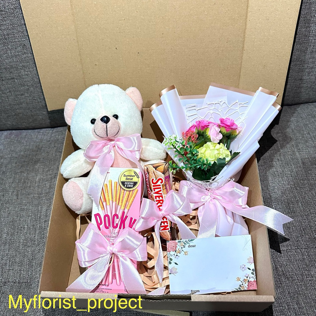 Jual Pink Series - Hampers snack box , Gift Set Anniversary Ulang Tahun ...