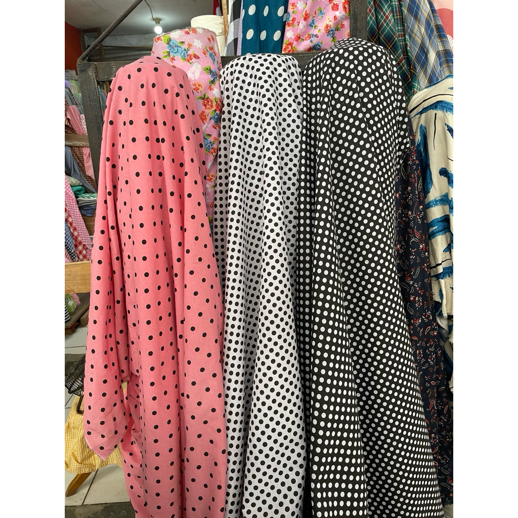 Jual Kain katun polkadot ( harga tertera 0,5m) 3 varian warna | Shopee ...