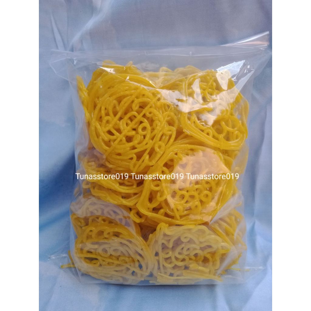 Jual kerupuk mie kuning mentah 1000gr | cipluk | asinan | pecel ...