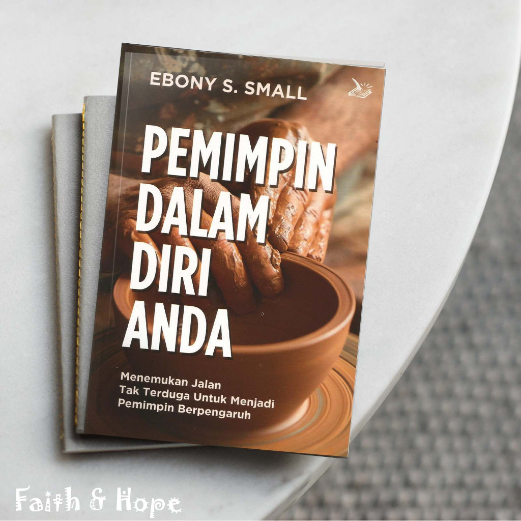 Jual Pemimpin Dalam Diri Anda ditulis oleh Ebony S.Small, mengubah ...