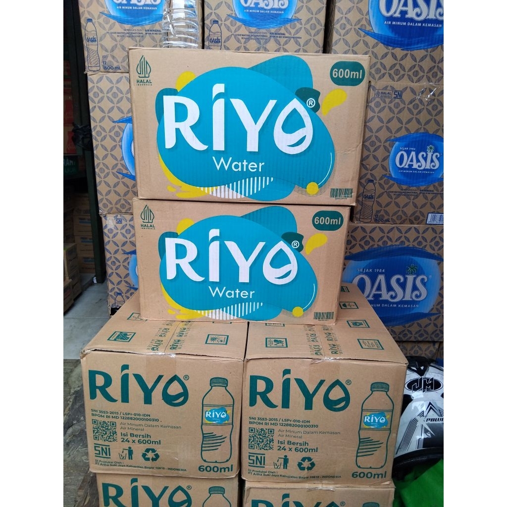 Jual RIYO air mjneral air minum isi 24 botol | Shopee Indonesia