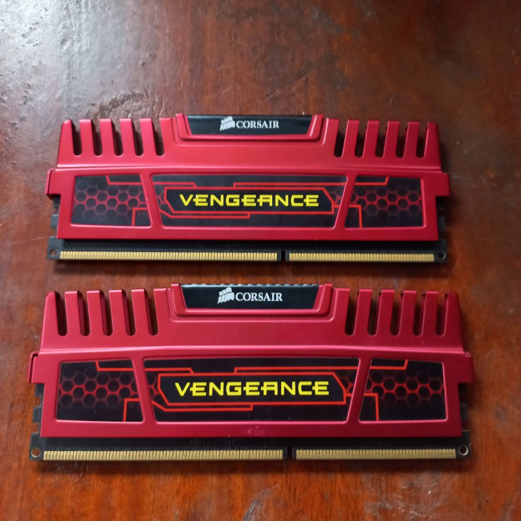 Jual Ram kit Vengeance Corsair DDR3 8GB (2x4GB) 1600Mhz 1Set | Shopee ...